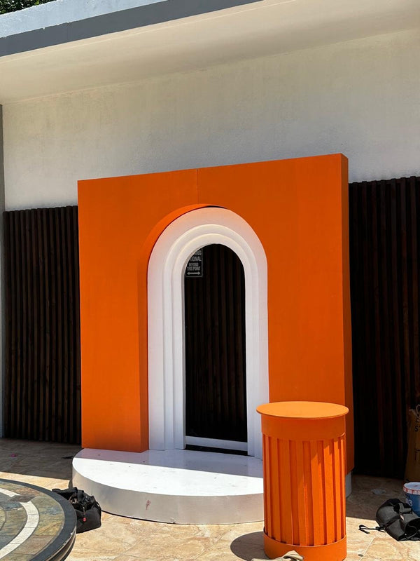 Bianca Arch Backdrop – Event Rentals